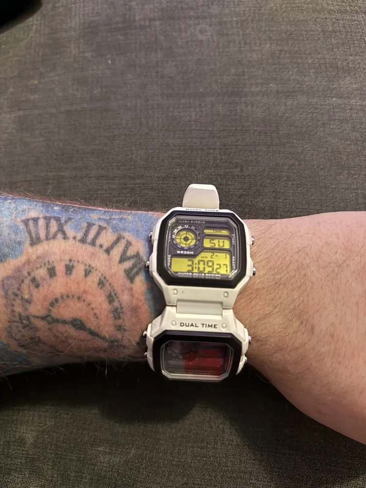 Alien Inspired Dual Watch Head (Casio) Link - Free 3D Print Model ...
