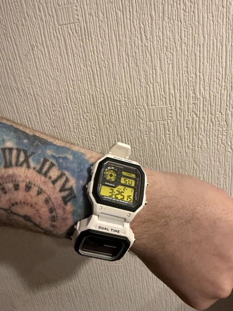 Alien Inspired Dual Watch Head (Casio) Link - Free 3D Print Model ...