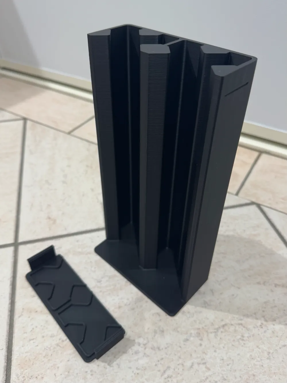 Pyramid Spacer Storage Rack Remixed by ARDesigns - MakerWorld