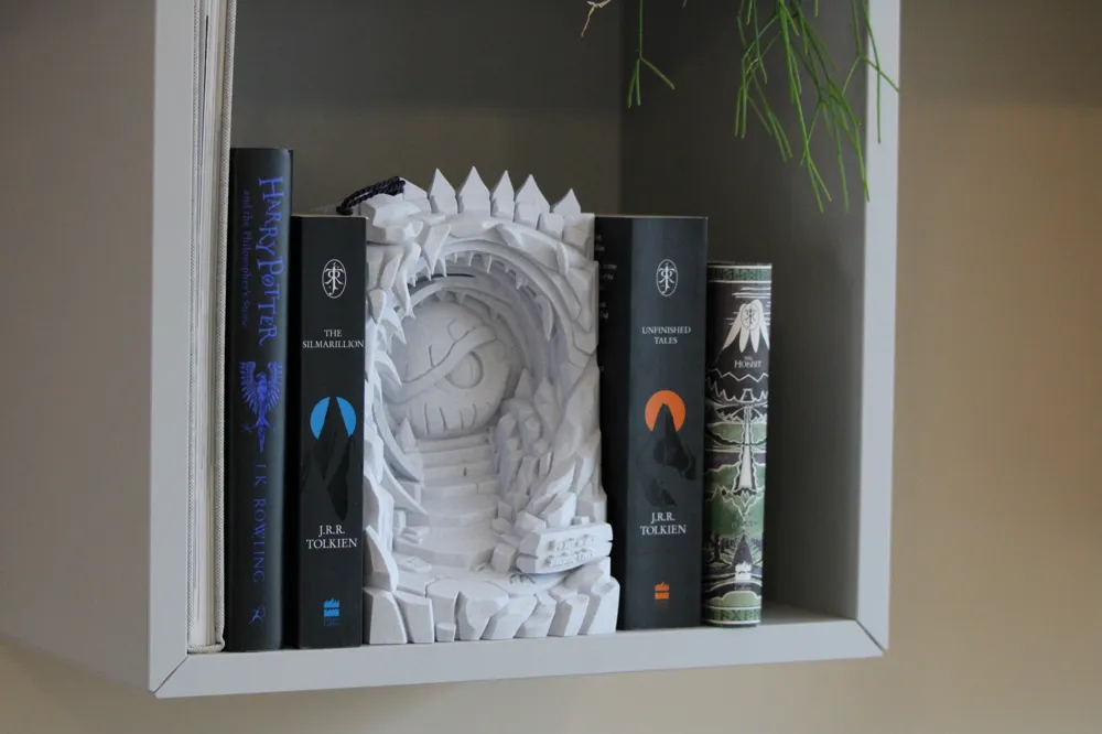 Dragon book nook - Customizable Text - Free 3D Print Model - MakerWorld