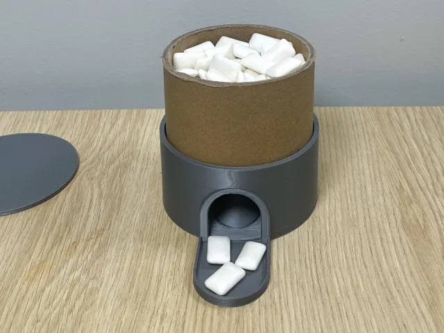Spool Candy Dispenser by Bain LabsMakerWorld: Download Free 3D Models