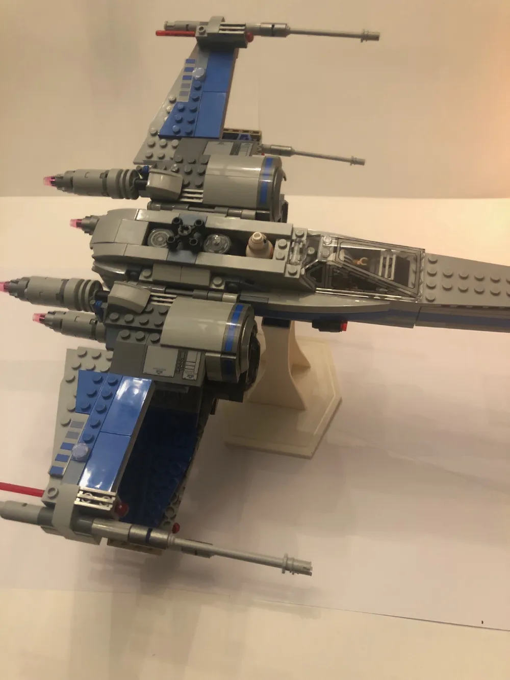Brick Star Wars X-Wing stand by Levi Halley - MakerWorld