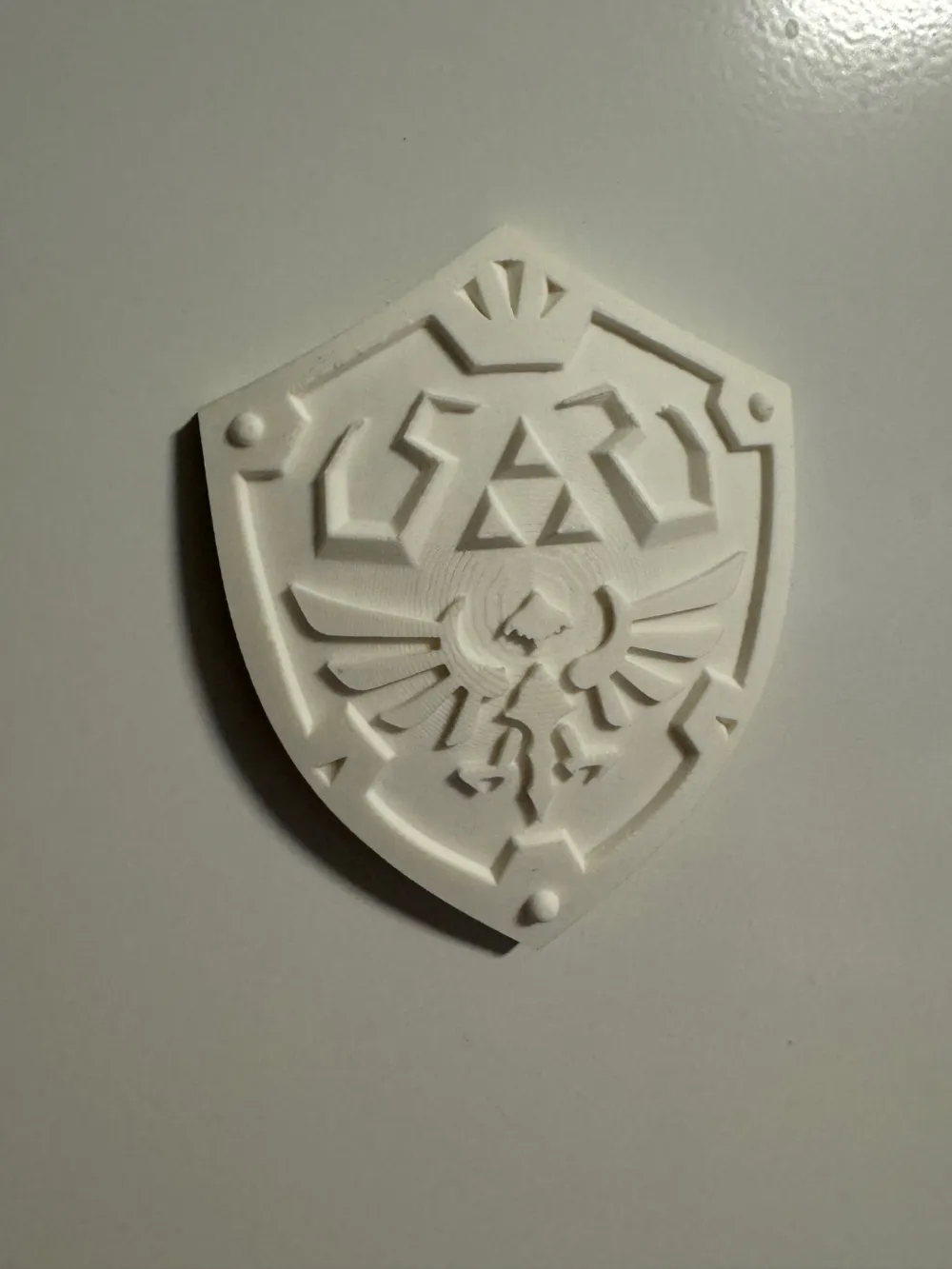 Legend of Zelda Hylian Shield Fridge Magnet by Erubesu Design - MakerWorld