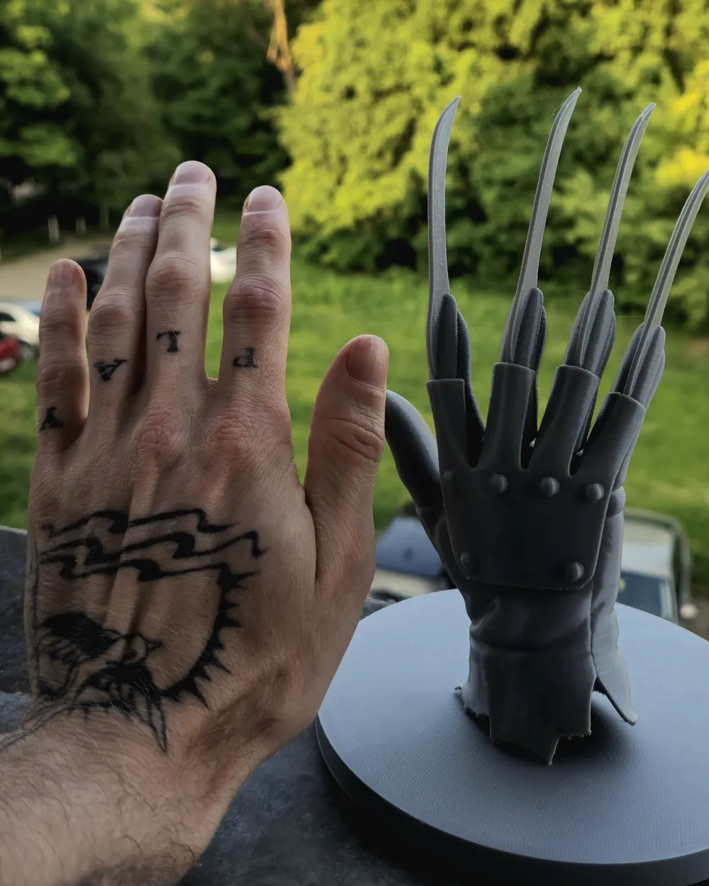 Freddy Krueger's Hand - Free 3D Print Model - MakerWorld