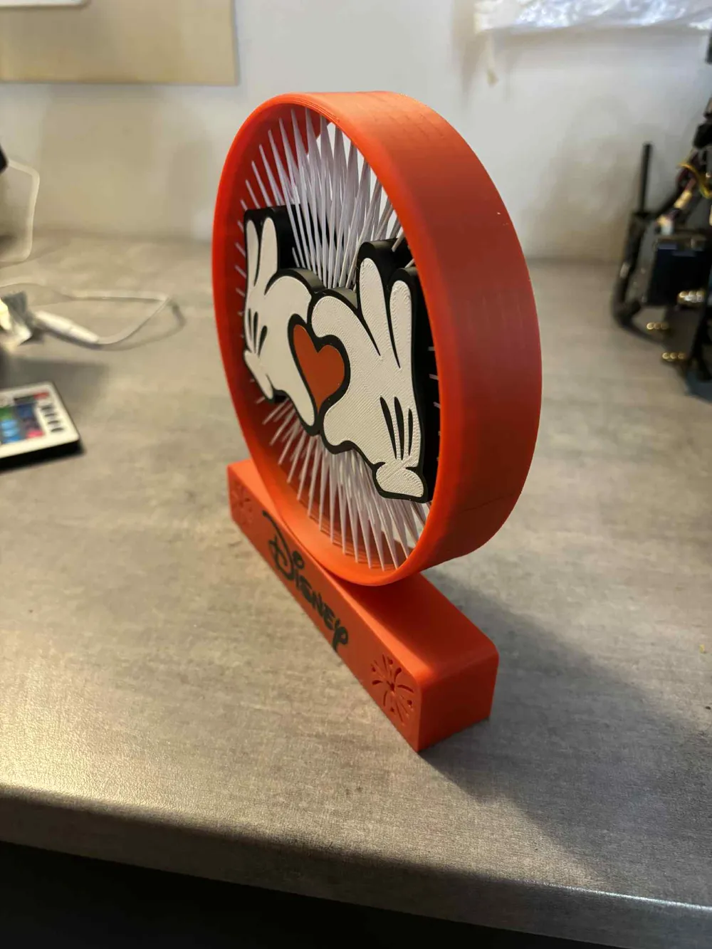 main mickey suspendu by tanguy MakerWorld: Download Free 3D Models