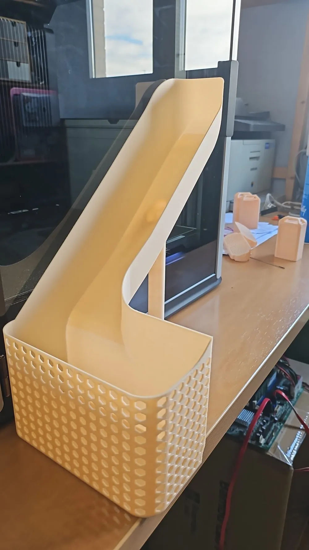 H2D poop bucket, filament waste bin, chute by DaViNcHi MakerWorld ...