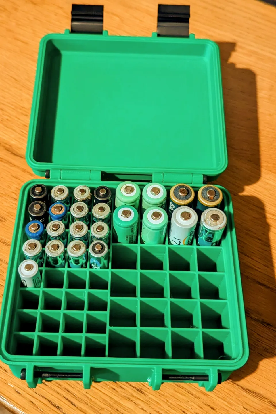 Rugged AA, AAA & mixed battery box 48 batteries - Free 3D Print Model ...