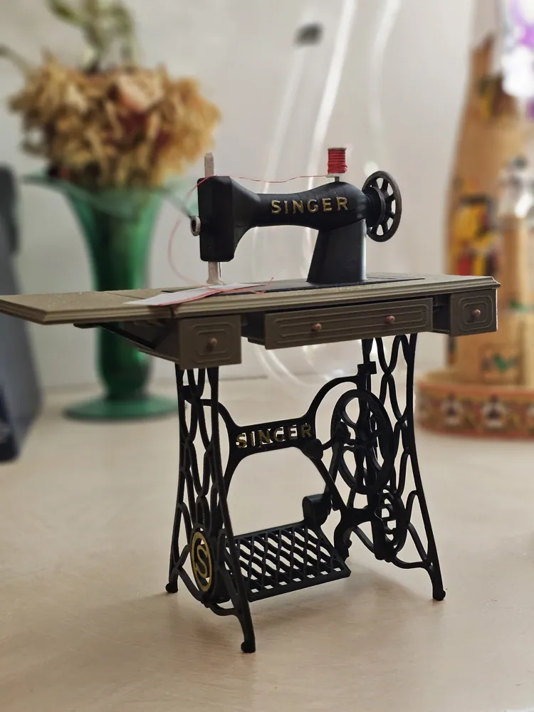 Vintage Singer Sewing Machine – Functional Model - Free 3D Print Model ...