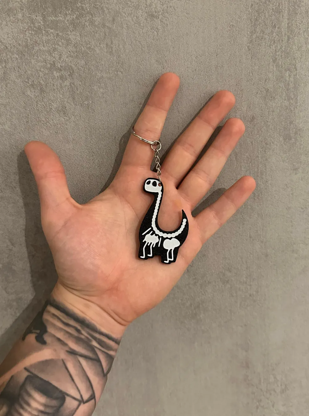 Brontosaurus Skeleton Keychain Dinosaur by Black Glovz - MakerWorld