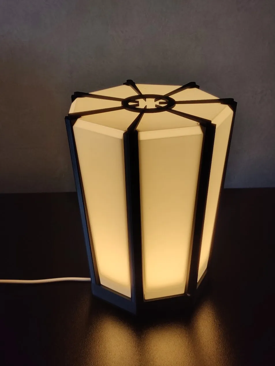 Polygon Lamp Shade for LED Lamp Kit 001 by Naeh - MakerWorld