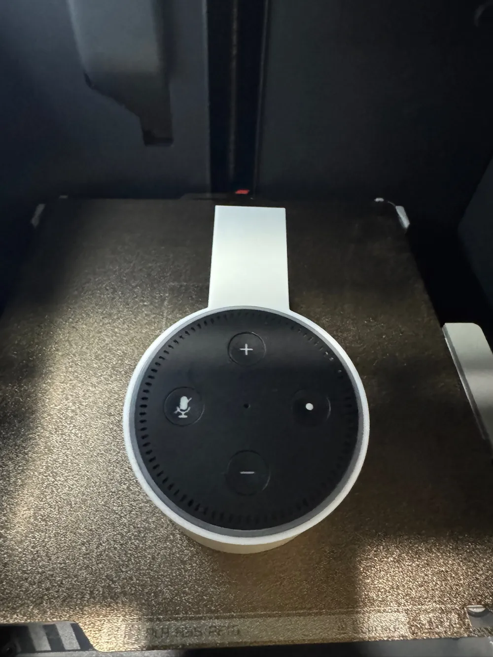 Echo Dot Gen 1 Outlet Mount - Free 3D Print Model - MakerWorld