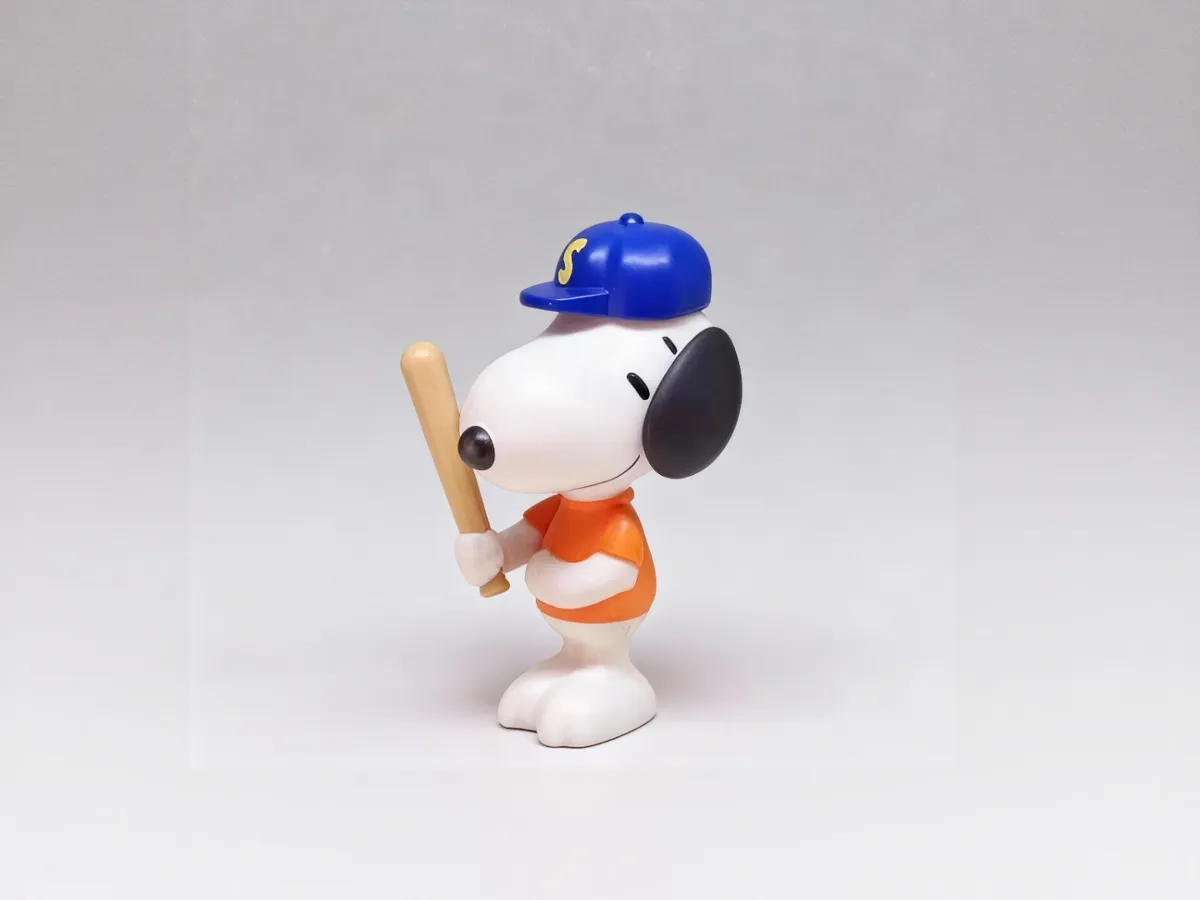 Snoopy Playing Baseball - Snoopy World Tour Vintage Style Figurine ...