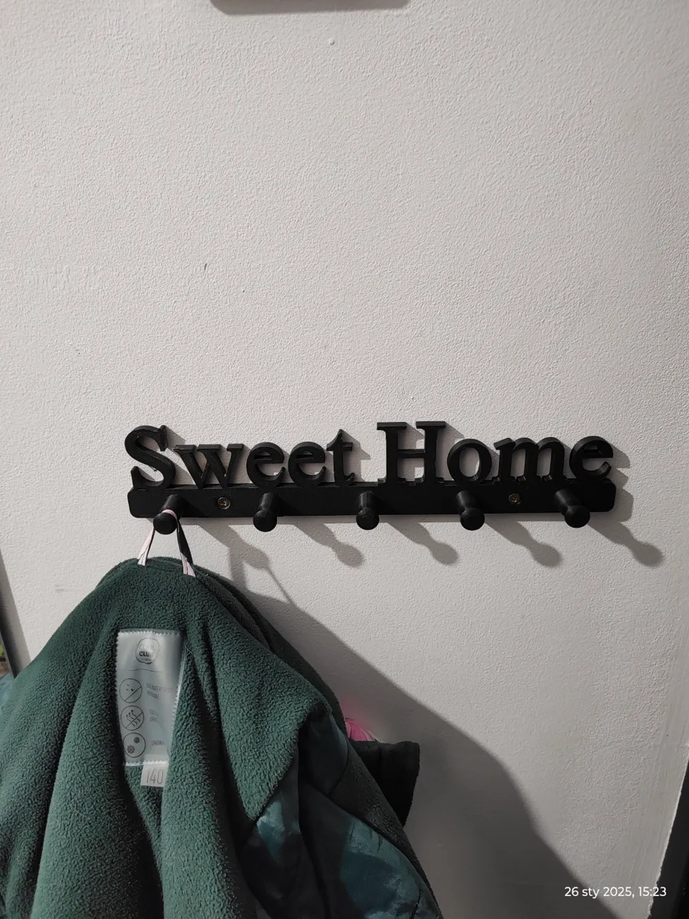 Sweet Home hanger by Robert - MakerWorld