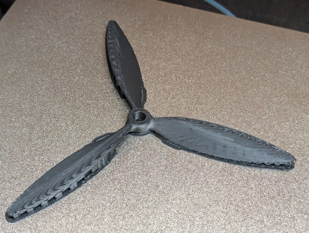 RC Tri-Blade Propeller 8 x 4 with 8.5mm Inner Diameter by M of WI ...