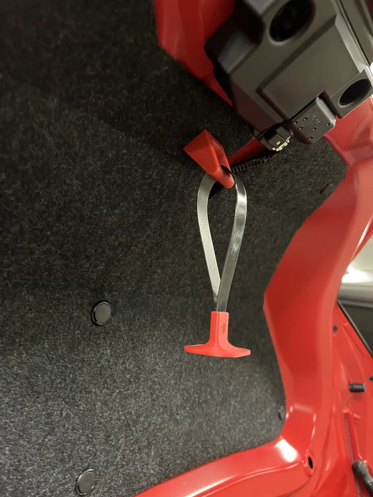 Boot Strap with 8mm push-fit clip by EngineerPro MakerWorld: Download ...