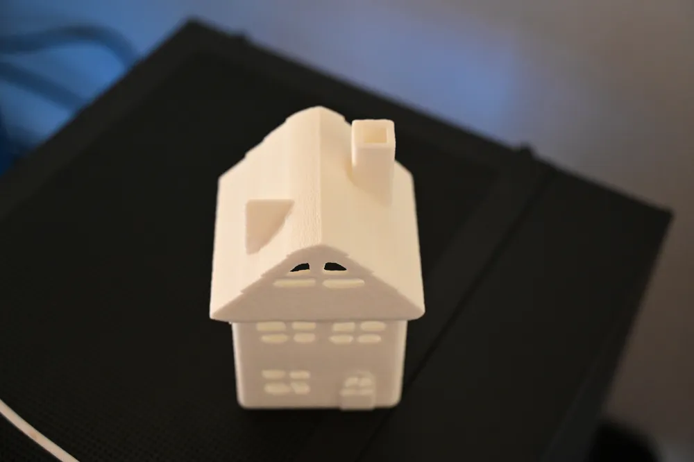 Christmas House Tealight Light - Free 3D Print Model - MakerWorld