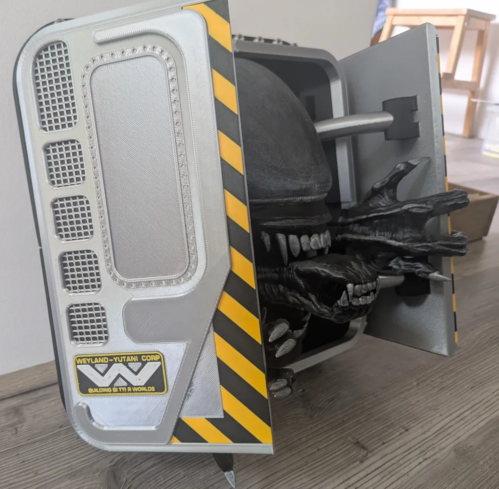 Alien Xenomorph Maintenance Hatch -Display Prop - Free 3D Print Model ...