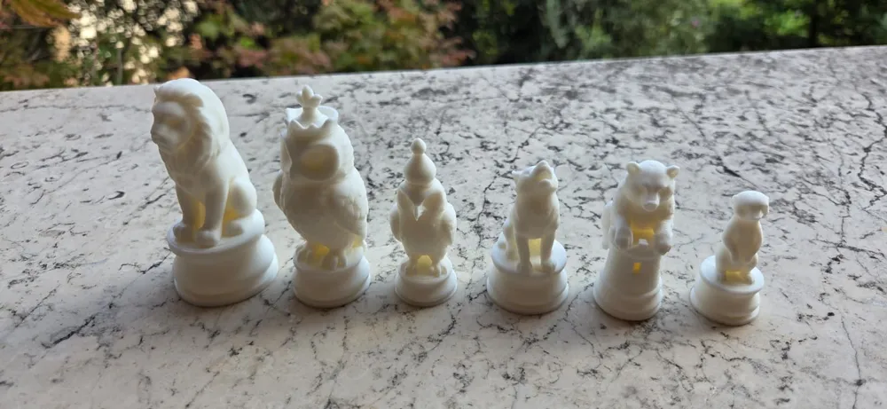 Animal themed chess set by Andrea MakerWorld: Download Free 3D Models
