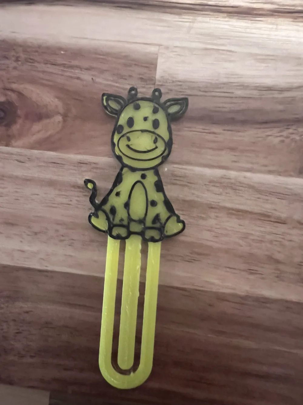 Cute Giraffe Bookmark by Pixleit3d - MakerWorld