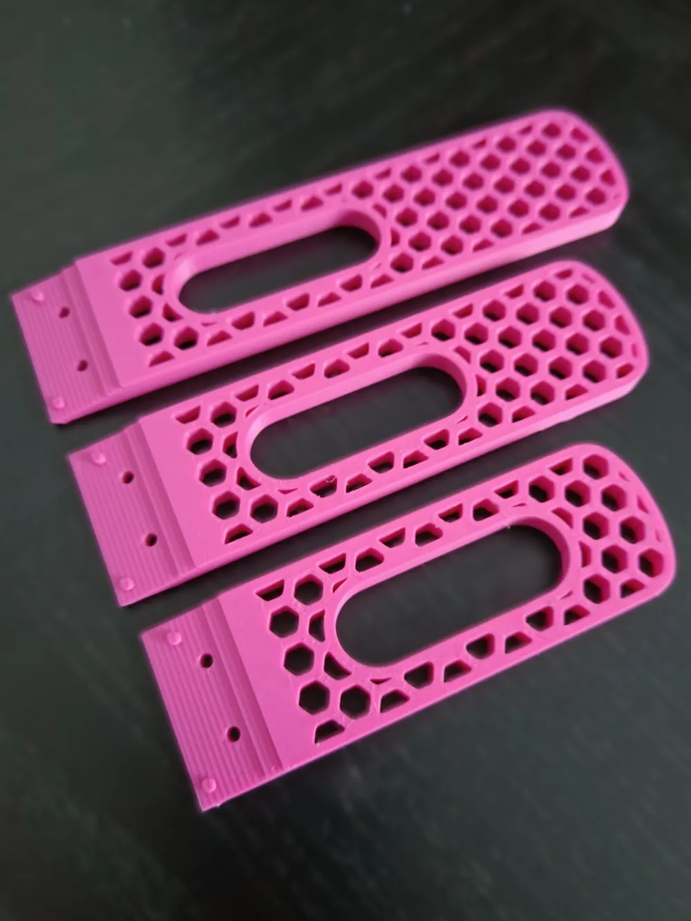 Bambu Scraper Grip for Door Handle V3 by Mazzi MakerWorld: Download ...