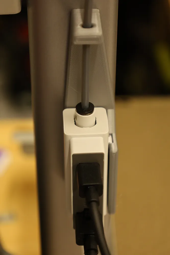 A1 AMS Hub Upper Bracket with PTFE guide - Free 3D Print Model - MakerWorld