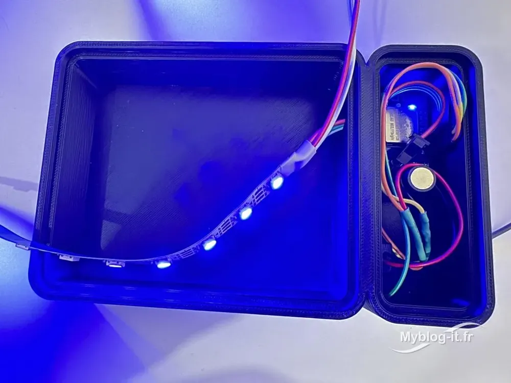 Lampe LED connectée / Connected LED lamp by sgenos - MakerWorld