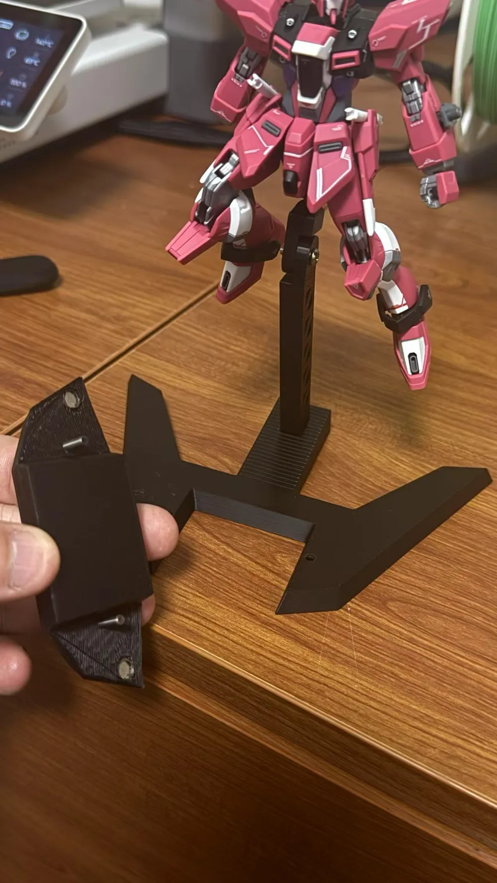 HG/RG Gundam 1/144 Universal Stand - Free 3D Print Model - MakerWorld