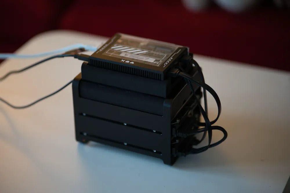 Zimablede Dual-Bay HDD Cooling Fan Mount by Seth - MakerWorld