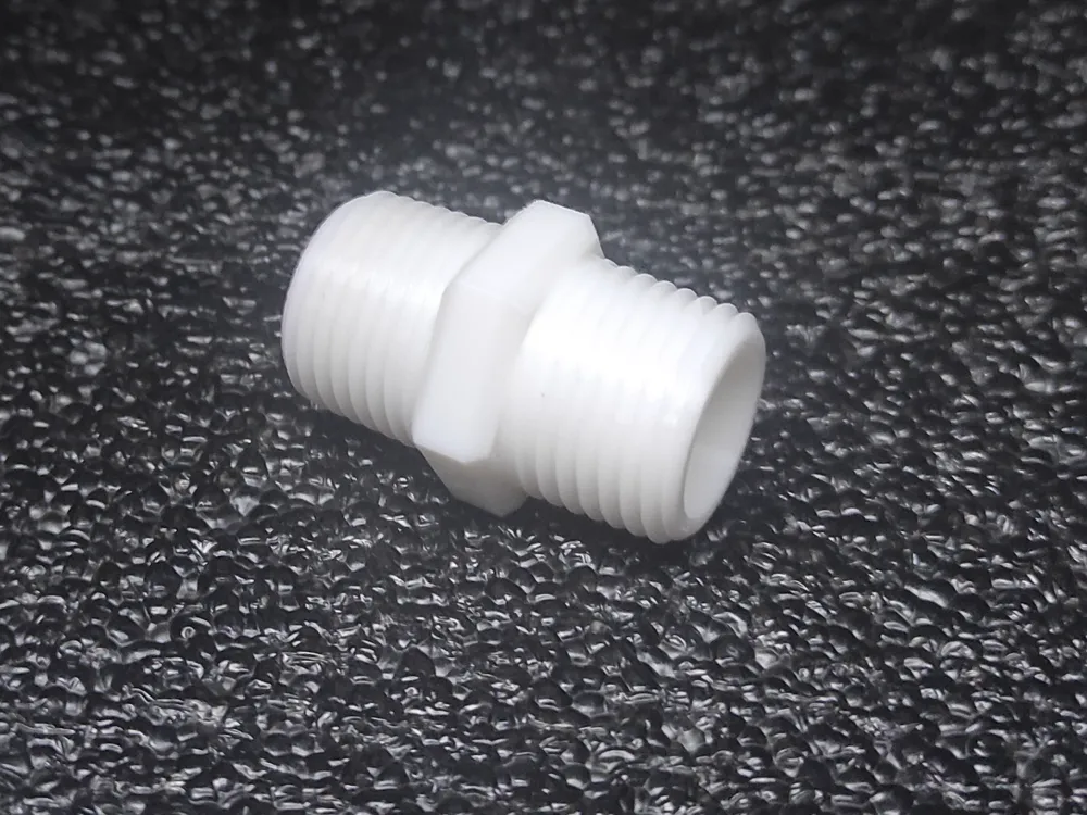 1/2" NPT Pipe Thread to 1/2" NPT Coupler by We Be Printin' MakerWorld ...