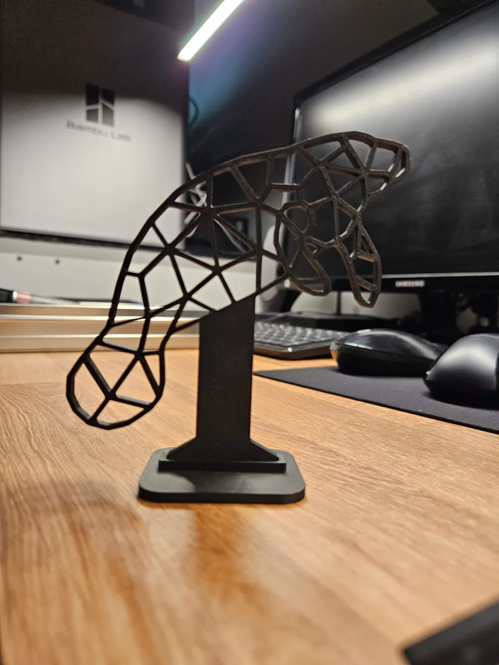 Geometric Low Poly - Manatee - With Stand by JF-699 - MakerWorld