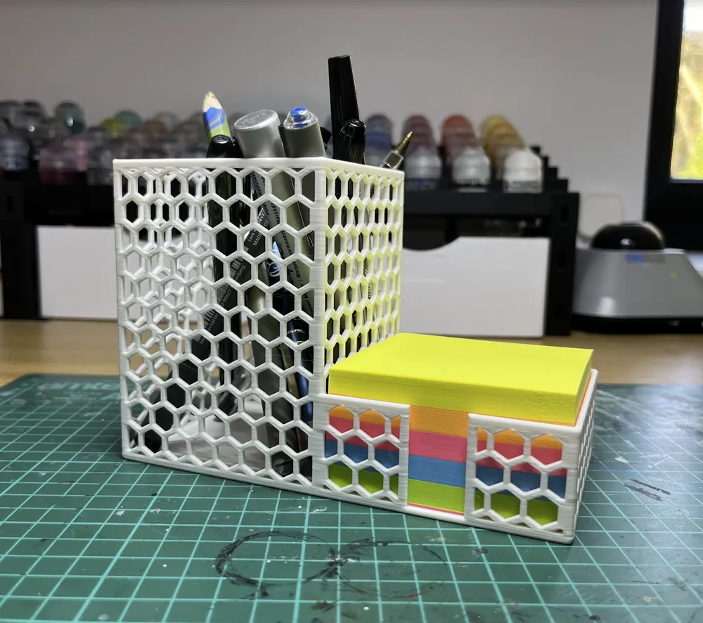 Big Hex / Honeycomb Pen Pot with Sticky Note Holder by Josh3D - MakerWorld