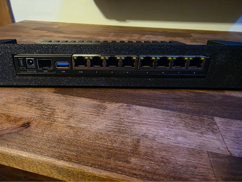 MikroTik RB5009 Kit de montage en rack 19" - Modèle d'Impression 3D ...