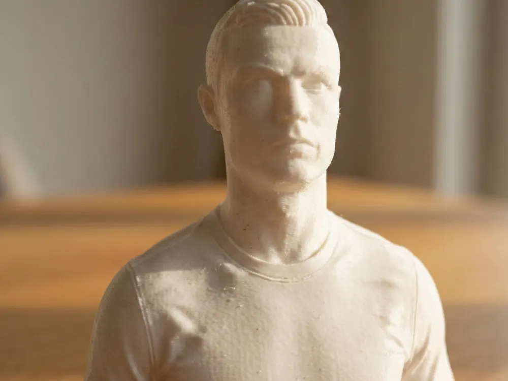Ronaldo Bust 3D Print Model 200 - Free 3D Print Model - MakerWorld