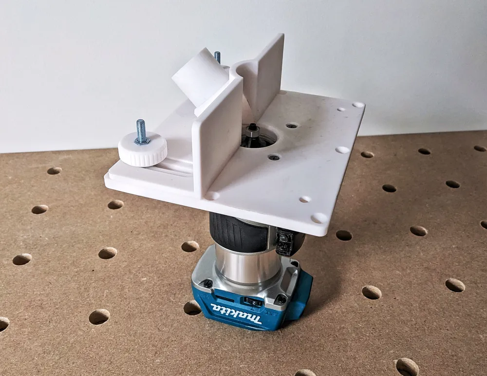 Makita Router Insert Plate & Fence with Dust Port - Free 3D Print Model ...