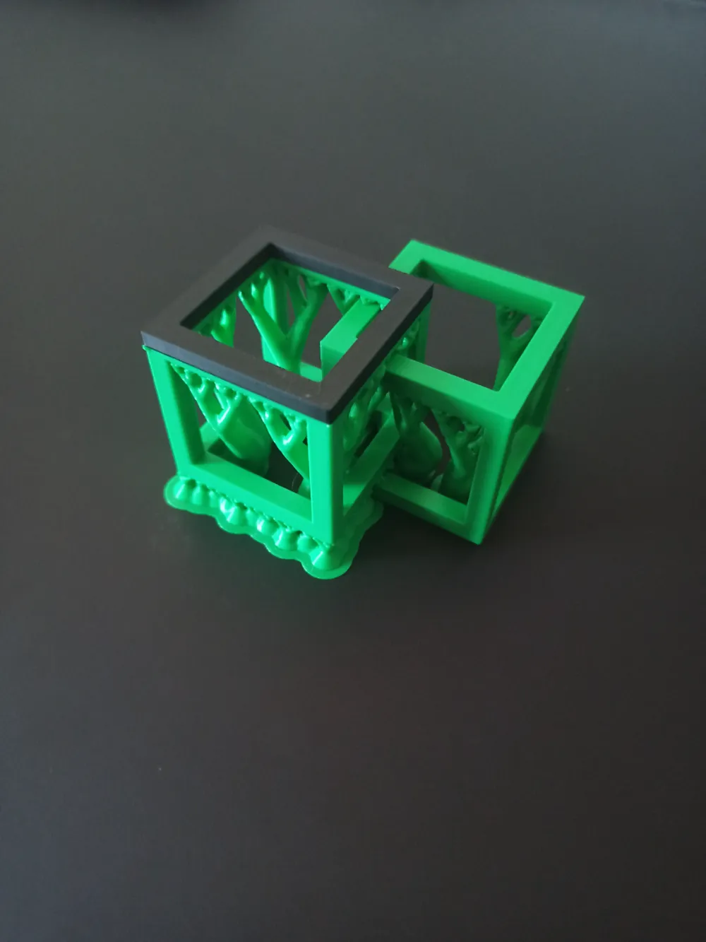 Chained Cubes - Free 3D Print Model - MakerWorld