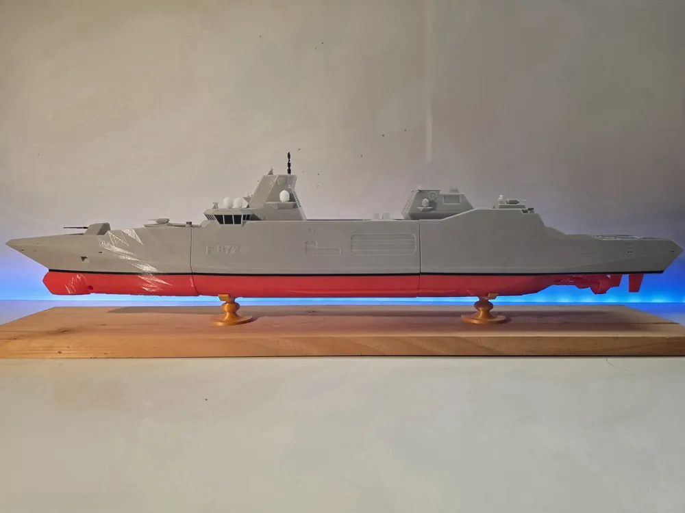 Modern ASW Frigate "Augsburg" 1:200 (Fictional) - Free 3D Print Model ...