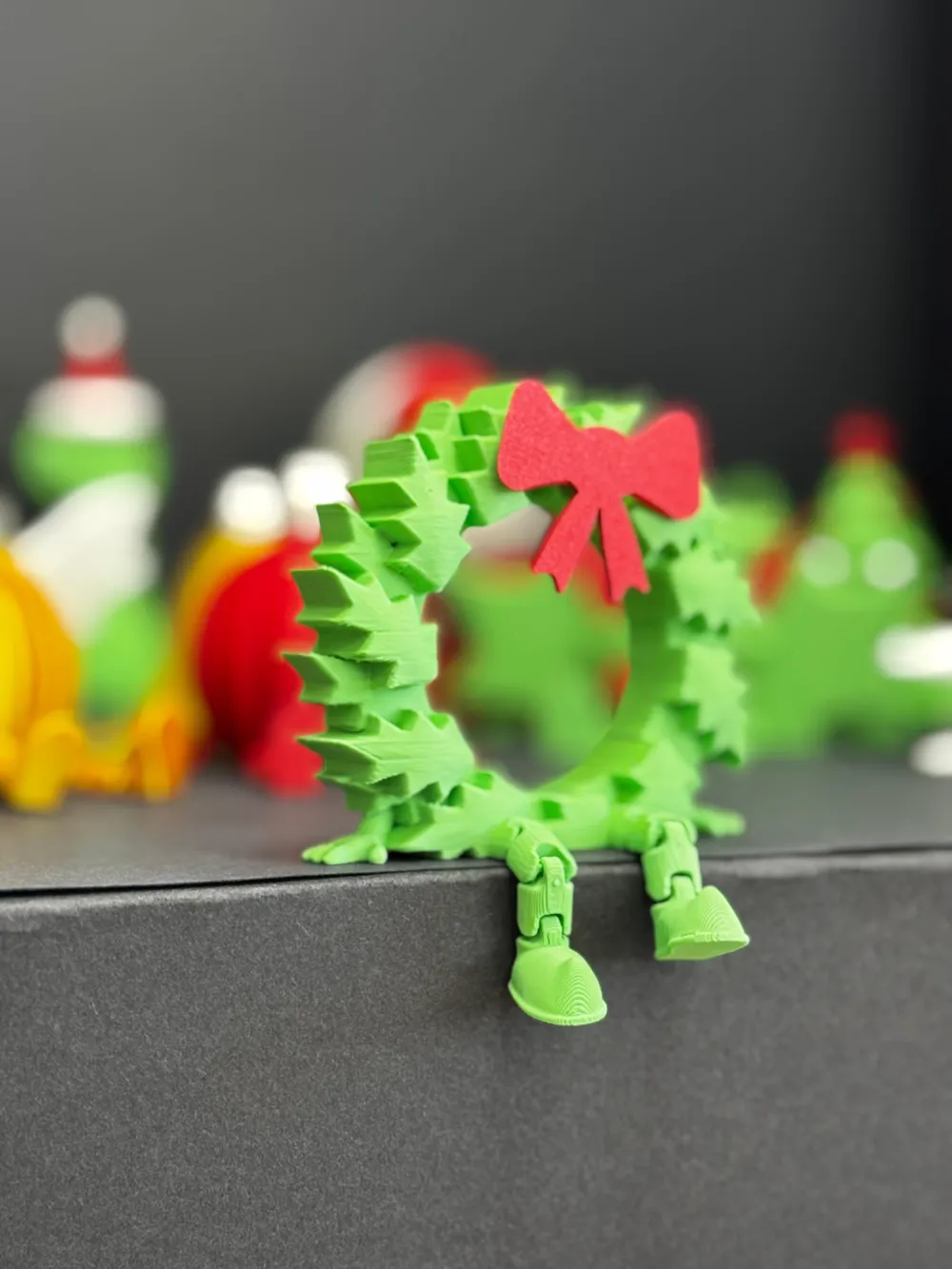 Articulated Christmas Wreath with Hands & Feet by Ireality - MakerWorld