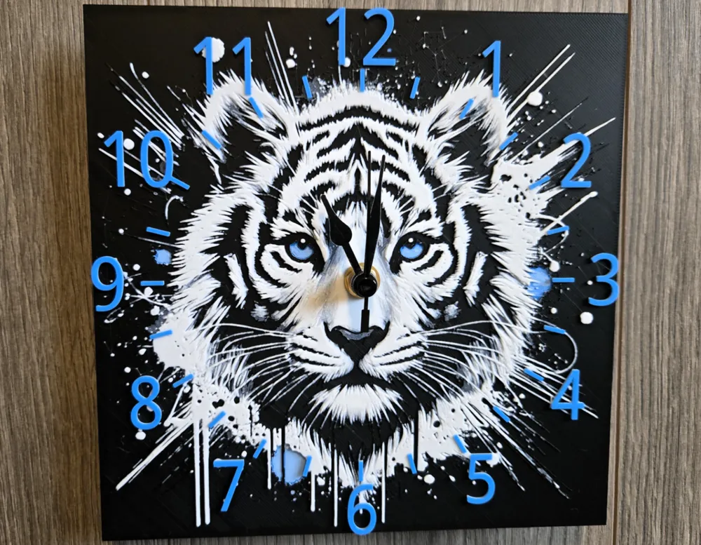 Majestic White Tiger – 3D Hueforge Clock by NeXuS-PoWeR - MakerWorld