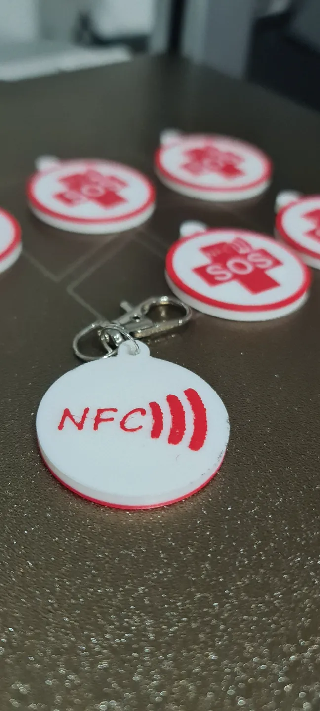 Keychain NFC SOS by Arte SSM MakerWorld: Download Free 3D Models