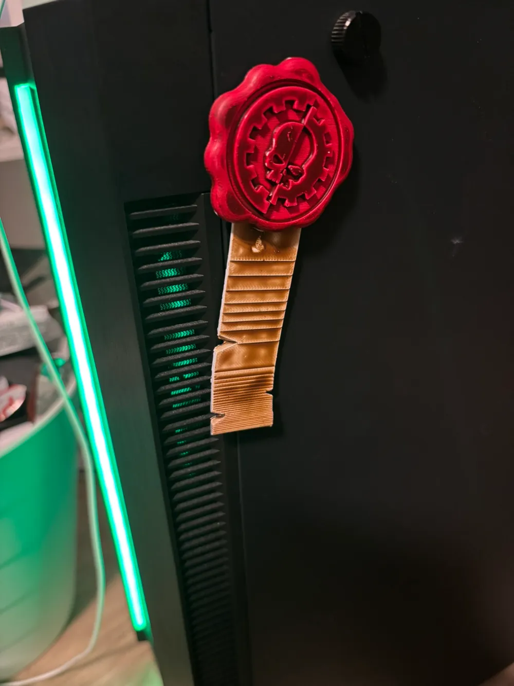 2-in-1-Magnet-Seal of the Adeptus Mechanicus - Free 3D Print Model ...