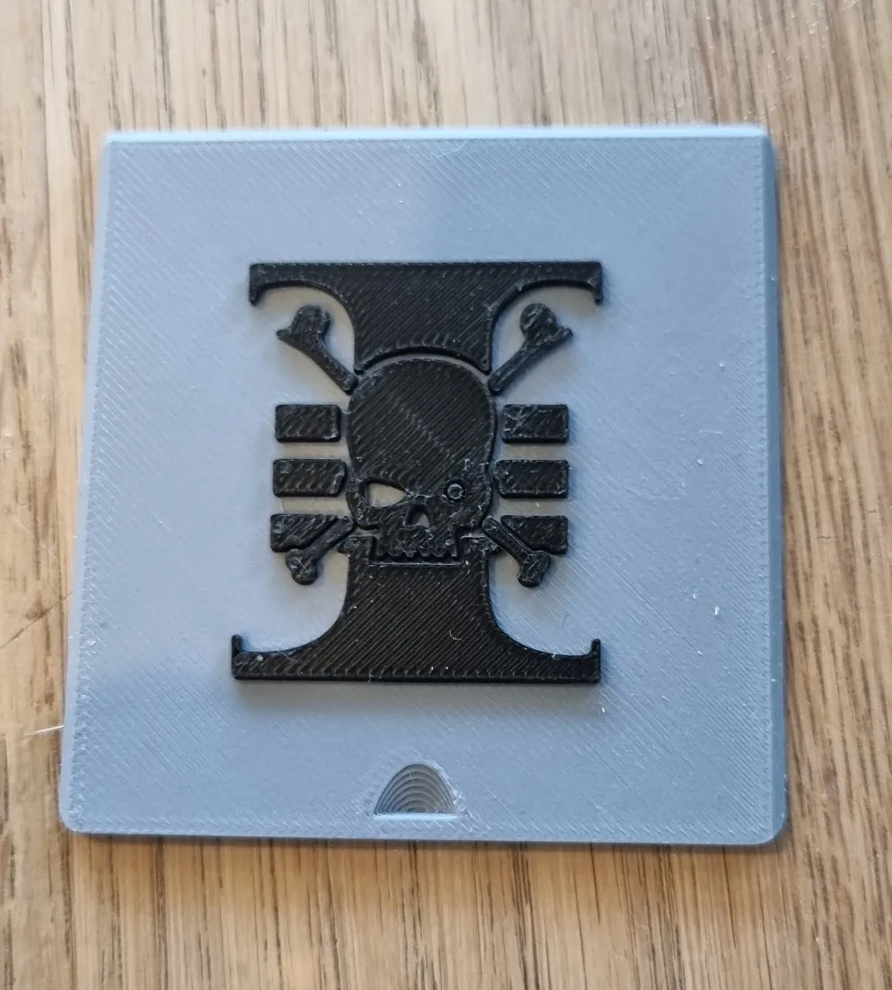 Dice Box & 33 War Hammer 40K Faction lids - Free 3D Print Model ...