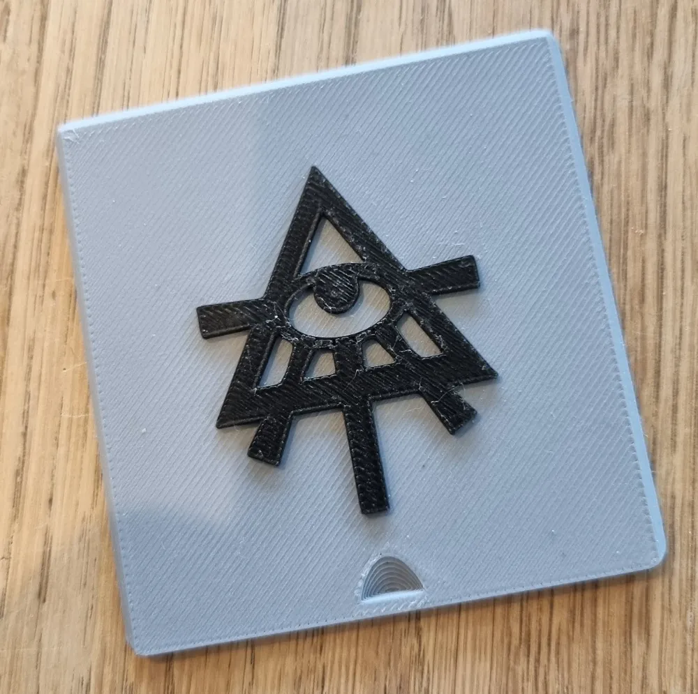 Dice Box & 33 War Hammer 40K Faction lids - Free 3D Print Model ...