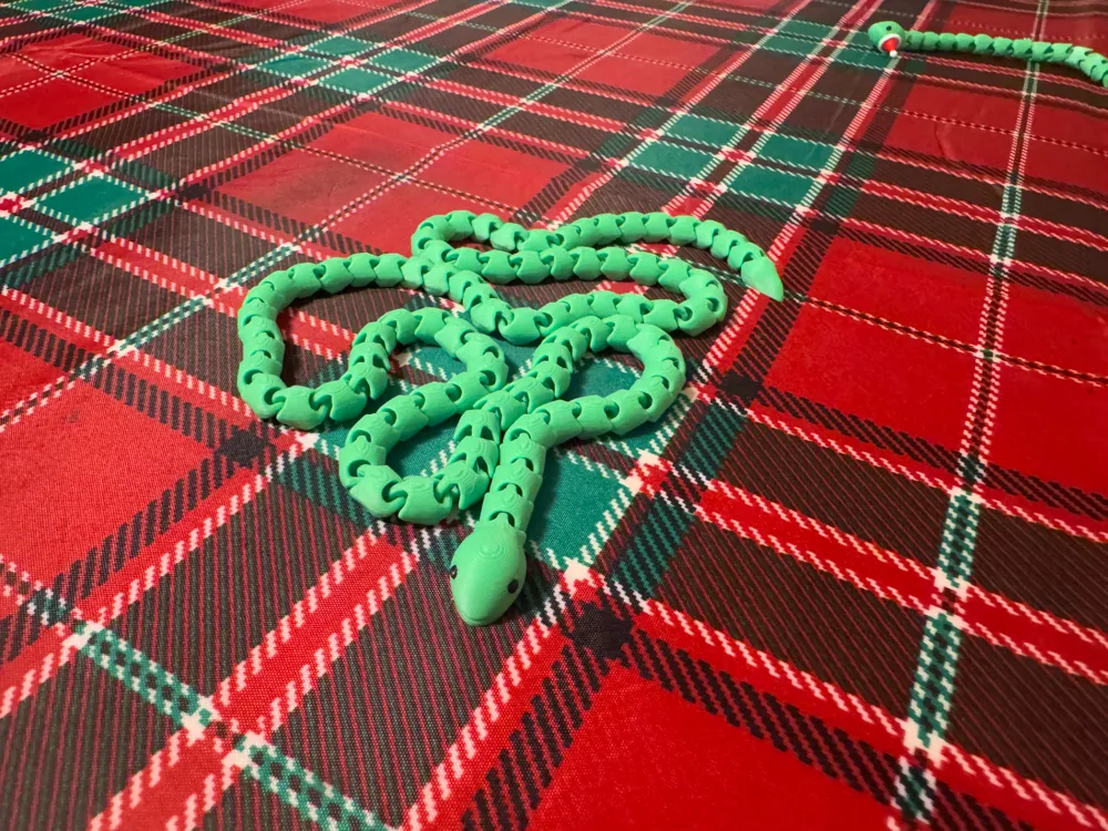 Tiny Flexi Snake 'The Extra Long One' - Free 3D Print Model - MakerWorld