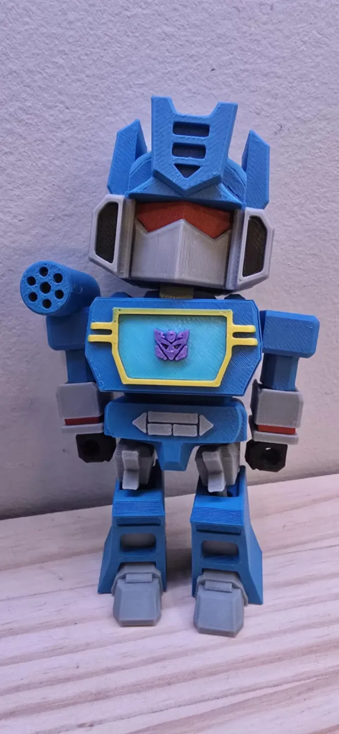 Transformers Soundwave Chibi por piercetroll MakerWorld: Descarga Modelos 3D Gratuitos