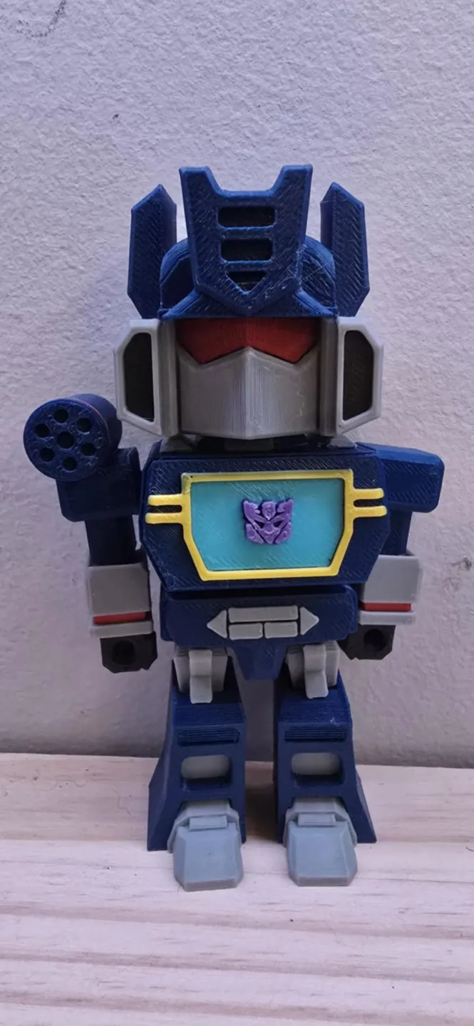 Transformers Soundwave Chibi por piercetroll MakerWorld: Descarga Modelos 3D Gratuitos