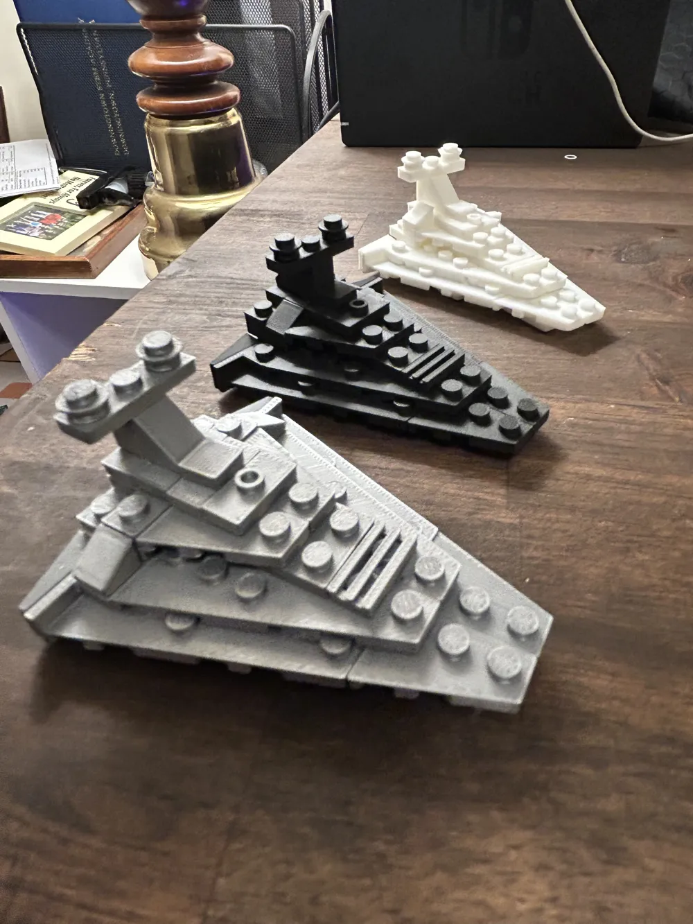 LeG00 Star Wars Star Destroyer Model - Free 3D Print Model - MakerWorld