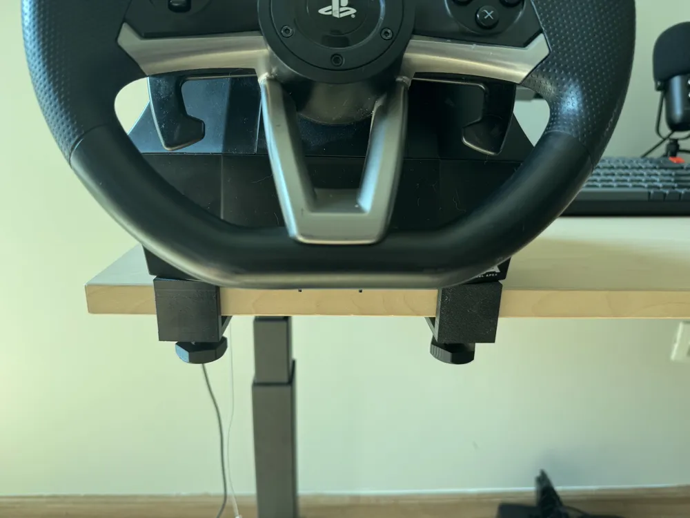 Serre-joint de bureau pour volant de course Hori RWA - Modèle d ...