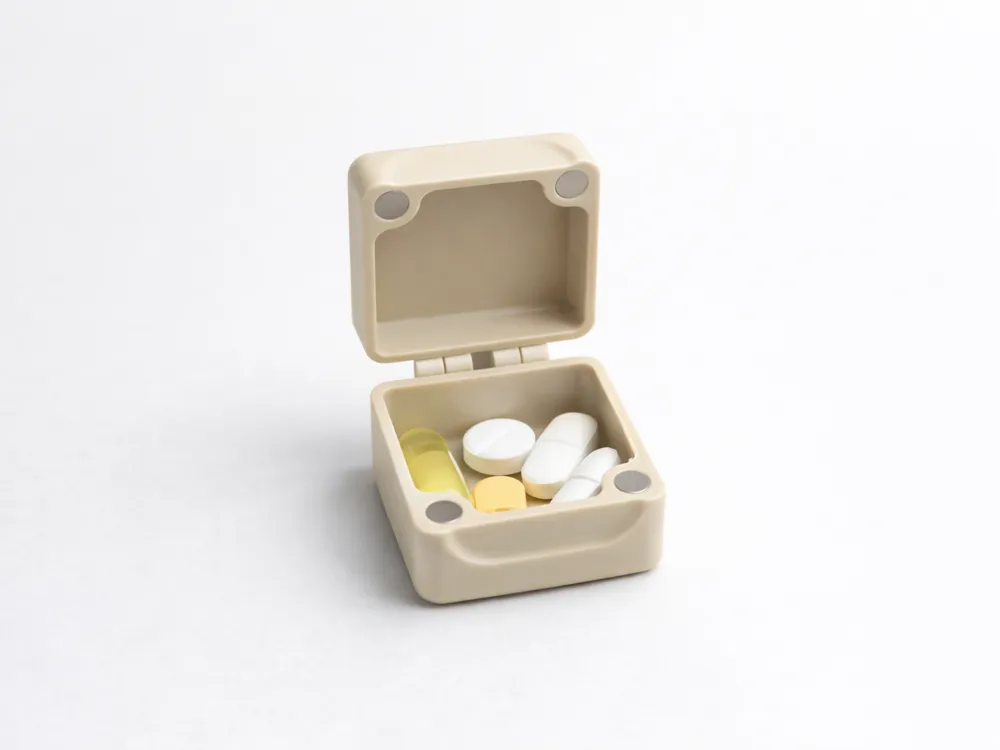 Pill Box – Magnetic Easy-Open Compact Pill Case - Free 3D Print Model ...