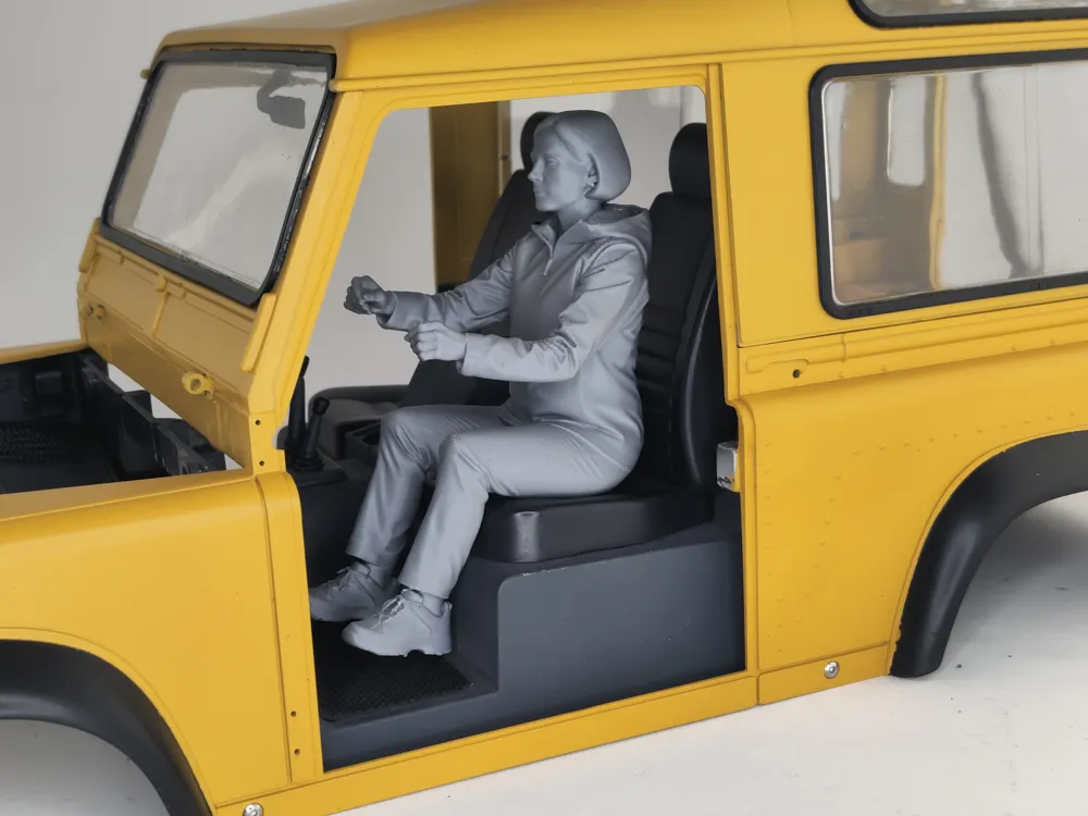Driver figure woman for rc scaler or crawler 1:10 by Tom MakerWorld ...