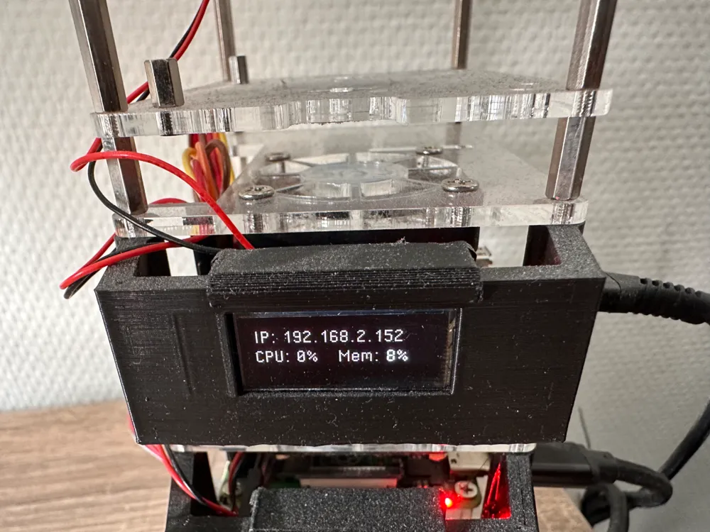 Raspberry Pi OLED-mount by Lt.Kraken - MakerWorld